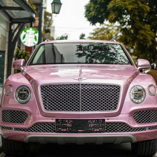 Khám phá siêu xe Bentley Bentayga màu điệu nhất Việt Nam