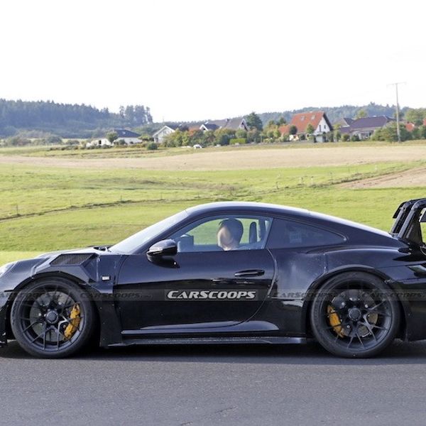 Porsche 911 GT3 RS thế hệ mới khi nào mới được ra mắt?