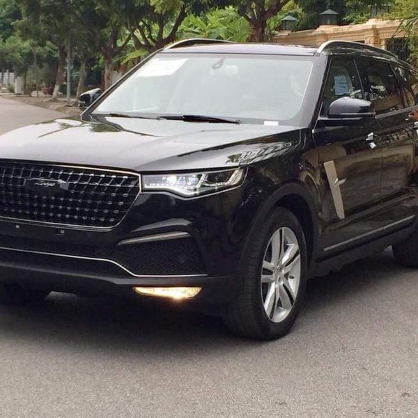Cận cảnh các chi tiết "nhái" hợp chủng quốc trên Zotye Z8