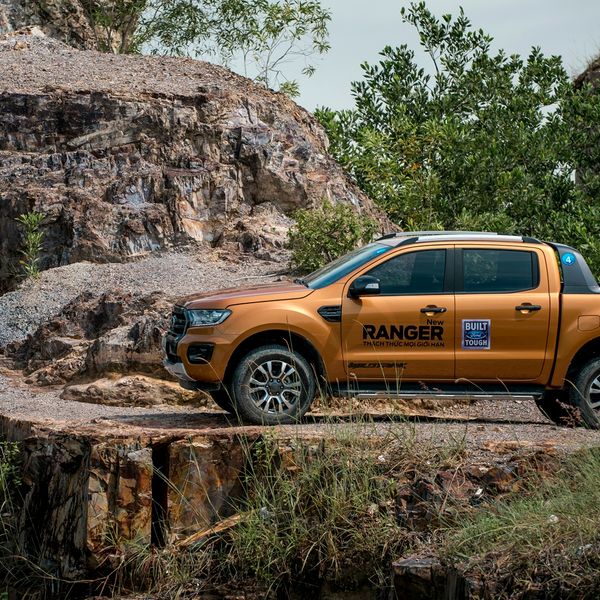 Ford Ranger - "Ông hoàng" bán tải không đối thủ 10 năm qua
